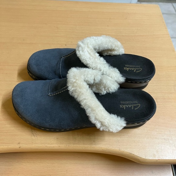 Clarks | Shoes | Clarks Bendable Mule Clog Blue Leather Suede Sz 8 ...
